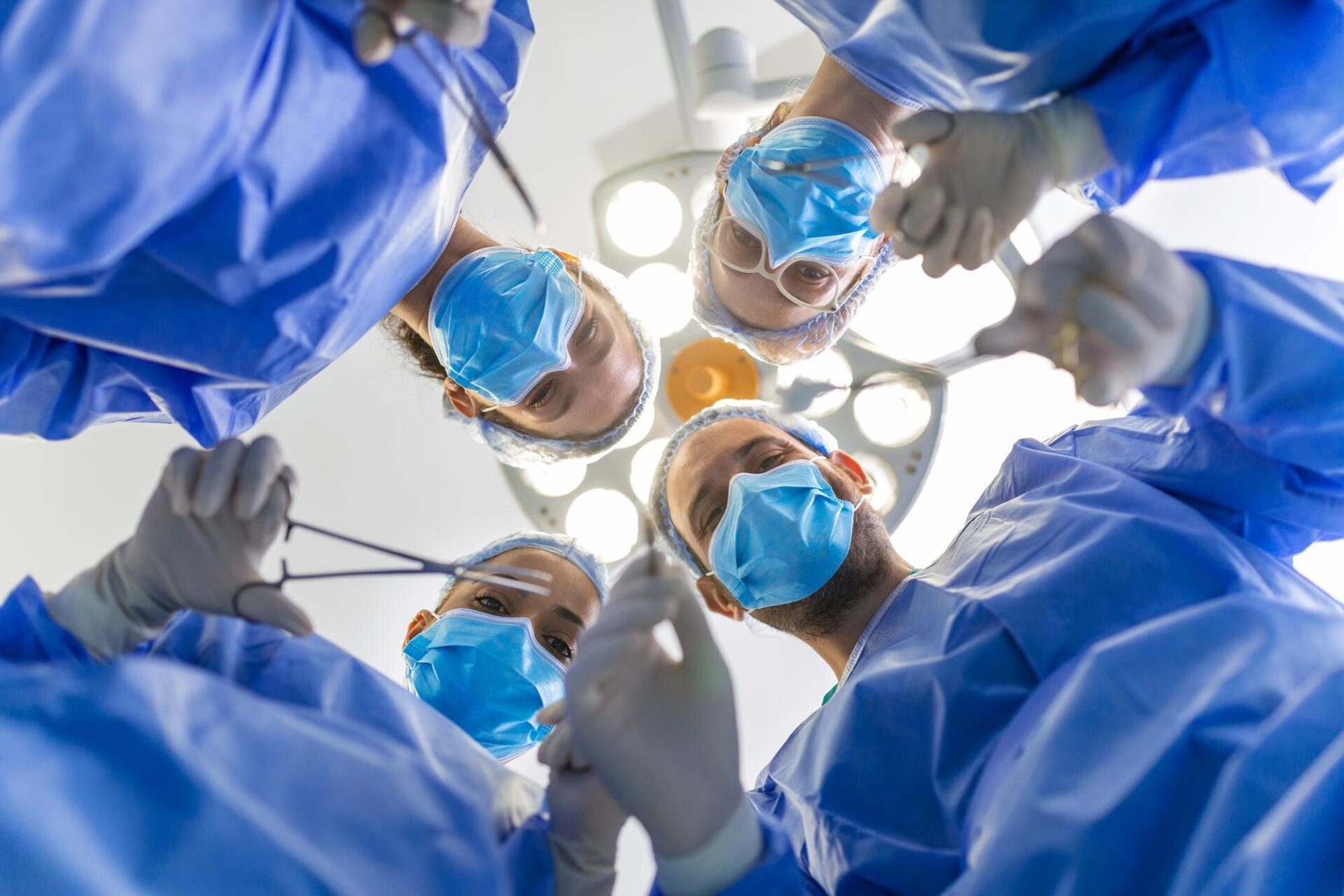 Revolutionizing General Surgery: The Role of Robotics - Florence ...